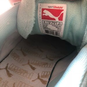 Puma | Shoes | Puma Suede Light Blue Sneakers Good Cond Sz | Poshmark